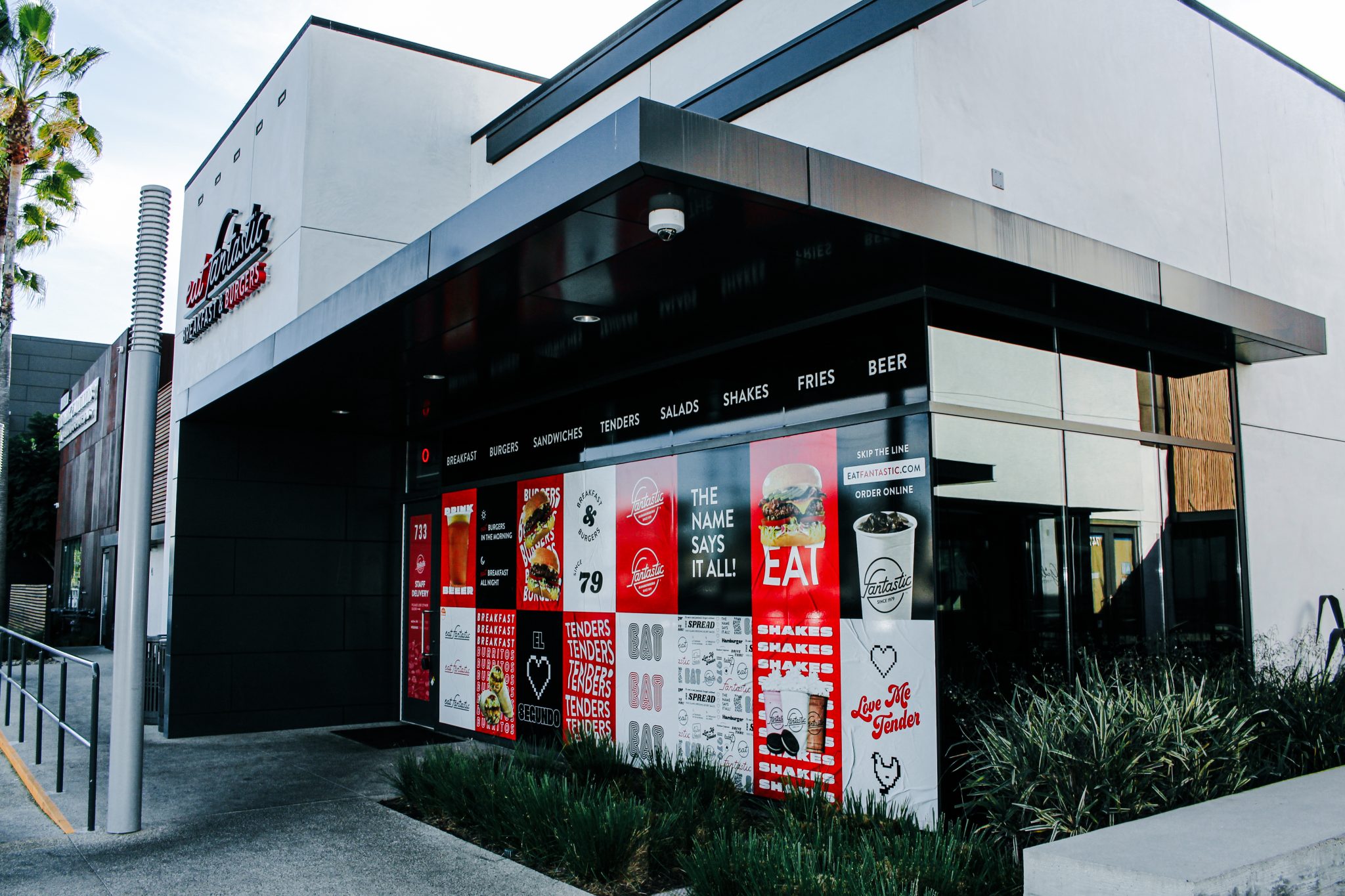 Burgers & Breakfast in El Segundo | Eat Fantastic